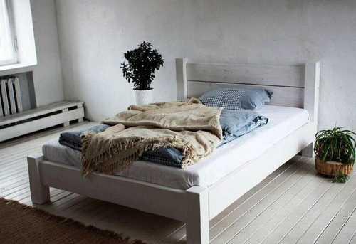 Двуспальная кровать "Мадам" из дерева новая