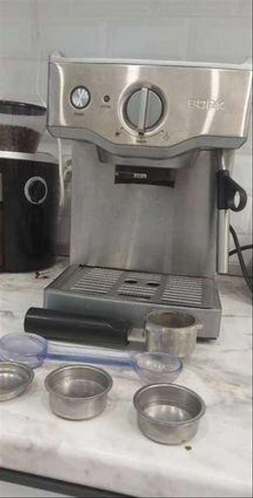 Кофеварка рожковая bork c700