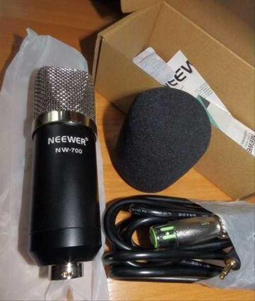 Конденсаторный микрофон Neewer 700