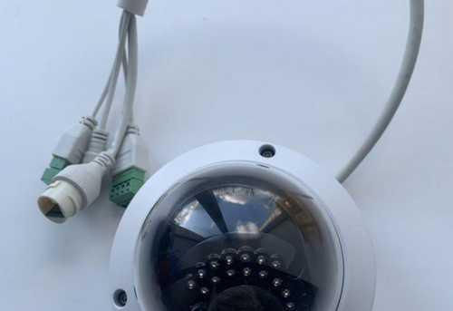 Купольная IP-камера DS-2CD2122FWD-IS