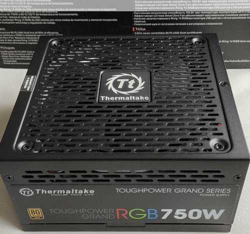 Блок питания Thermaltake 750W