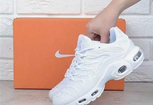 Nike air max tn plus кроссовки белые