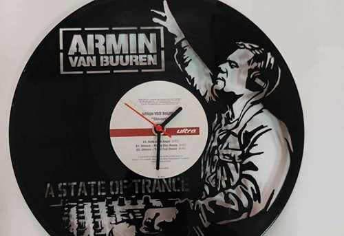 Часы из виниловой пластинки Armin Van Buuren