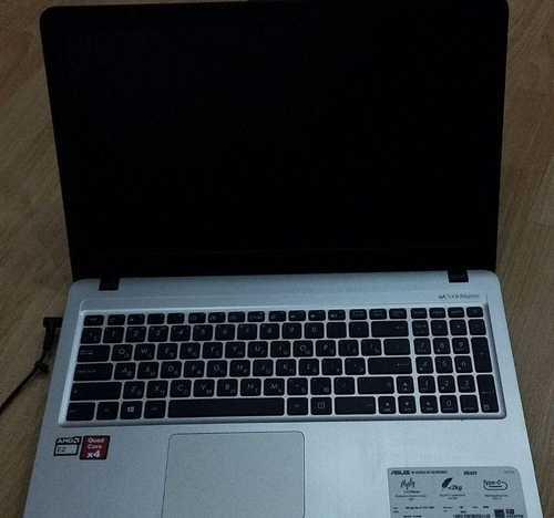 15.6" ASUS R540Y, E2, RAM 4 ГБ, 500 ГБ, Radeon R2
