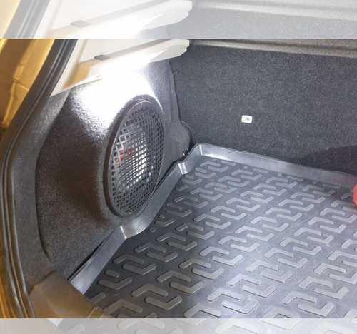 Короб стэлс для сабвуфера Qashqai j10