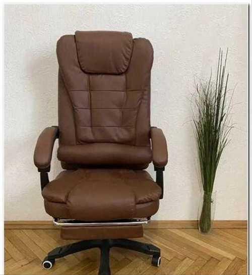 Компьютерное офисное кресло руководителя