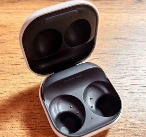 Кейс от наушников samsung galaxy buds 2