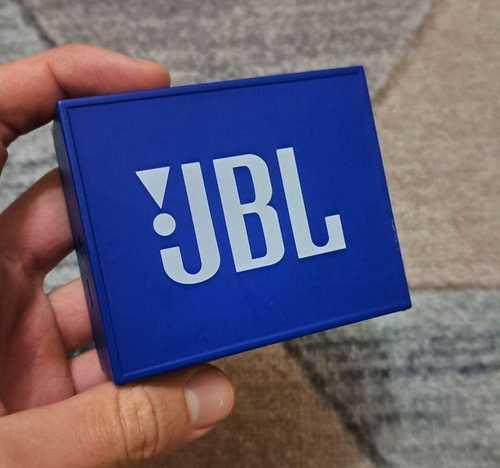 Колонка jbl go