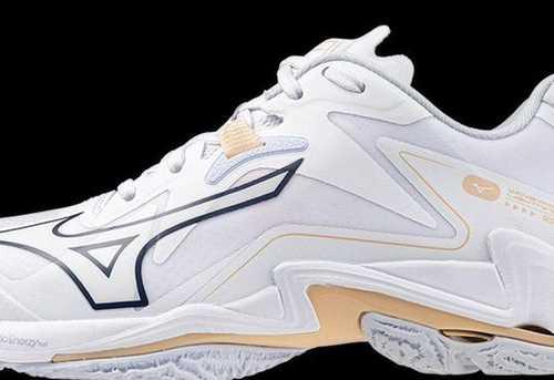 Кроссовки Mizuno Wave Lightning Z8 (W)