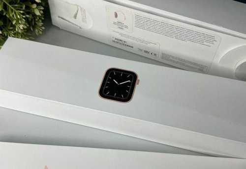 Комплект Умные часы Apple Watch Series 5 40 мм