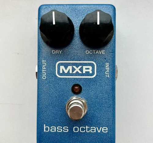 Гитарная педаль MXR m88 Bass Octave