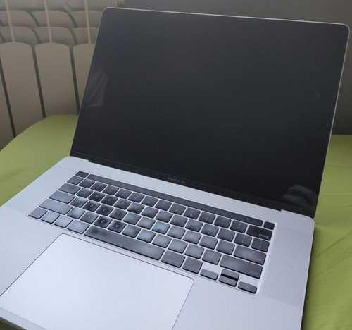 Apple macbook pro 16 2019