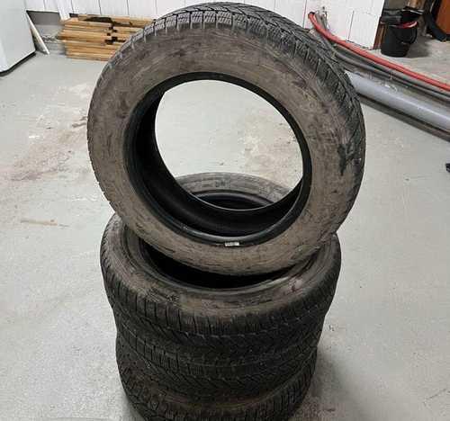 Goodyear UltraGrip Performance 215/65 R17 98H