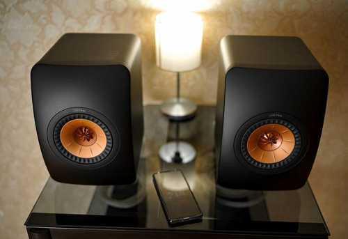 Kef LS50 Meta Carbon Black