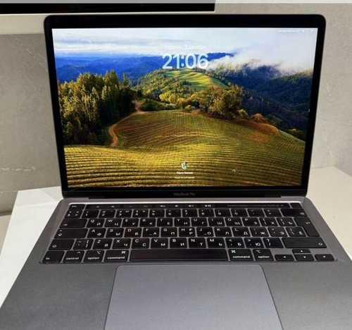 Apple MacBook Pro 13 2020 touch bar