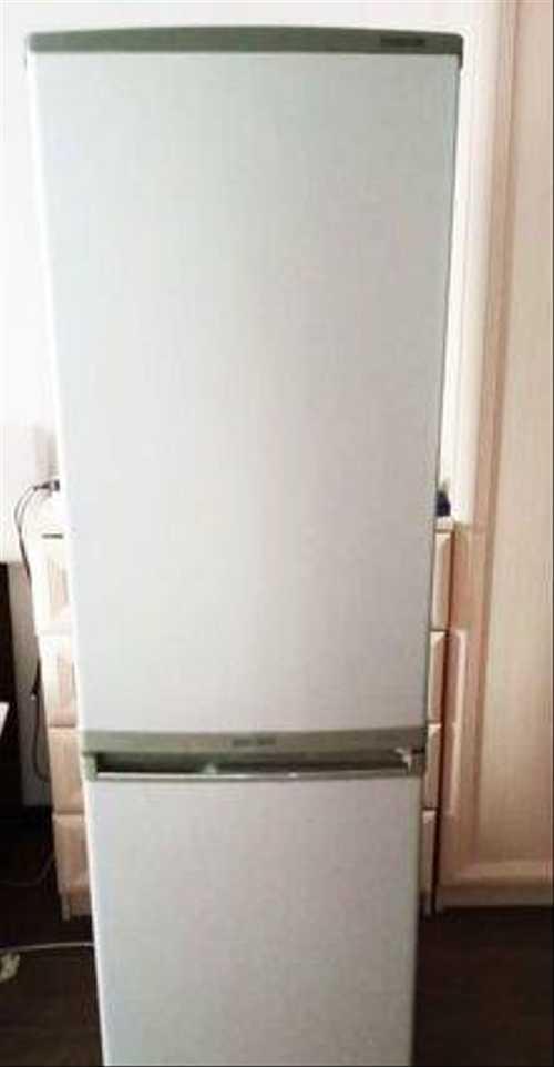 Холодильник двухдверный Samsung RL17mbms