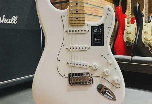Электрогитара Fender Player Stratocaster MN Polar