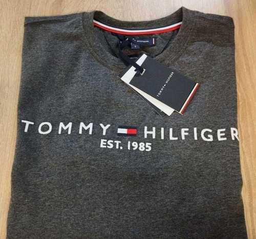 Футболка Tommy