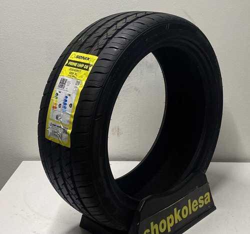 Sonix Prime UHP 08 205/45 R17 88W