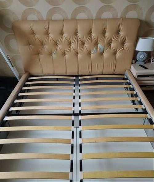 Кровать двухспальная 160x200