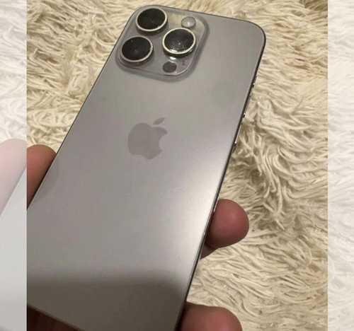 iPhone 15 Pro, 256 ГБ