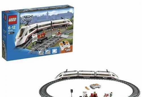 Lego поезд