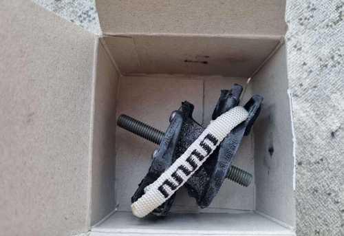 Подушка кпп bmw f20 f30