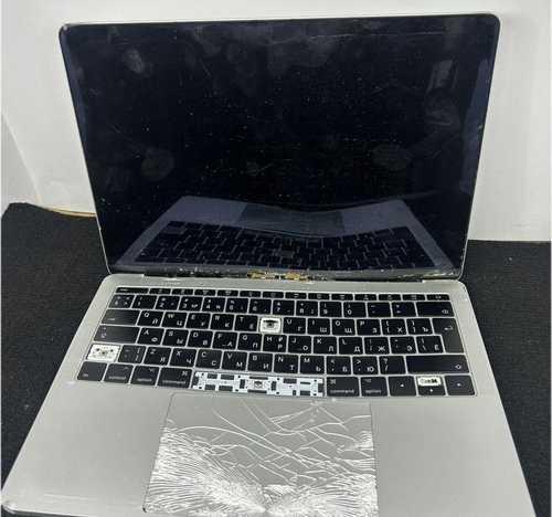 MacBook Pro 13 (2017), 128 ГБ, Core i5, 2.3 ГГц, Intel Iris Plus Graphics 640