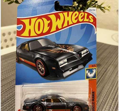 Hot wheels sth 77 pontiac firebird t/a