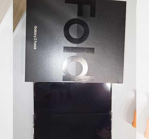 Samsung Galaxy Z Fold4, 12/256 ГБ