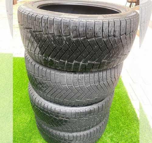 Pirelli Ice Zero 255/45 R20 105H