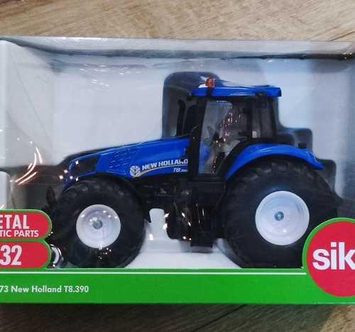 Новый Siku Трактор New Holland T8. 390 1:32