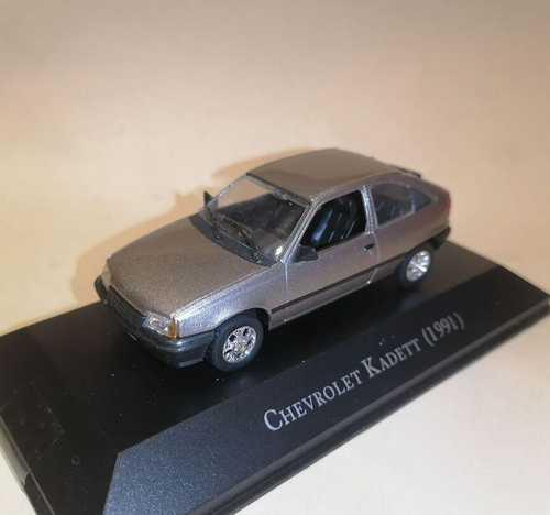 Модель автомобиля Chevrolet Kadett Opel 1/43