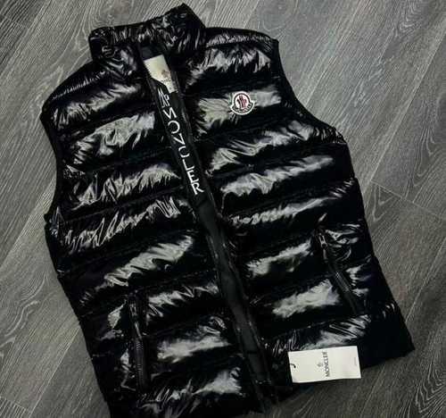 Жилетка moncler монклер