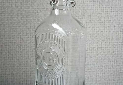 Бутылка стеклянная с бугельной пробкой 0.5л