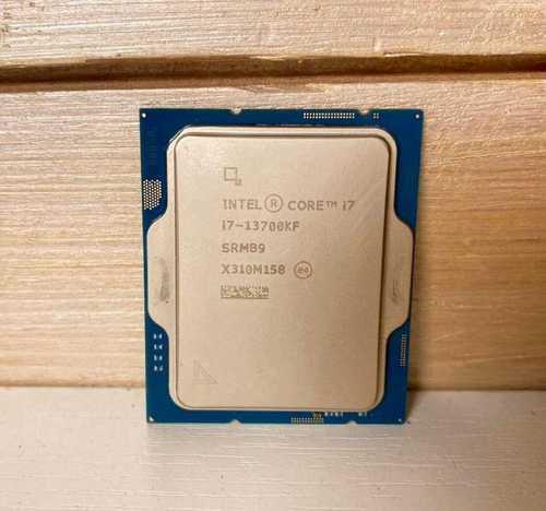 Intel core i7 13700kf