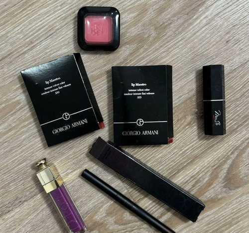 Косметика Armani, Kiko, Dior, surrott