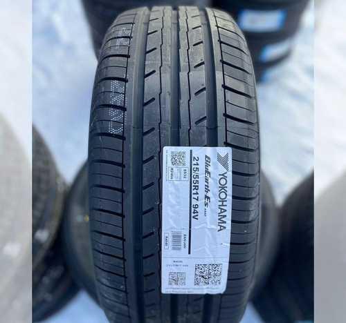 Yokohama BluEarth-ES ES32 215/55 R17 94V