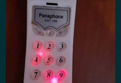 Кнопочный телефон" Panasonik"