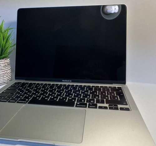 Apple macbook air 2020 m1