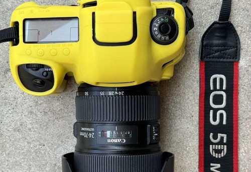 Зеркальный фотоаппарат Canon EOS 5D Mark IV 4