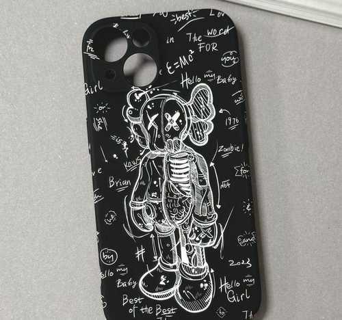 Чехол на iPhone 15 Kaws