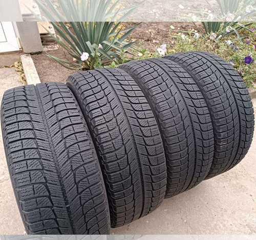 Michelin X-Ice XI3 205/55 R16