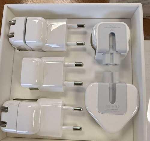 Набор адаптеров Apple World Travel Adapter Kit, бе