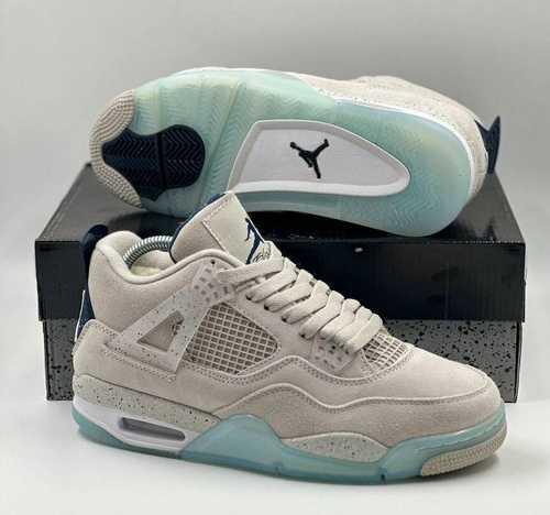 Кроссовки Nike Air Jordan 4 Retro с мехом