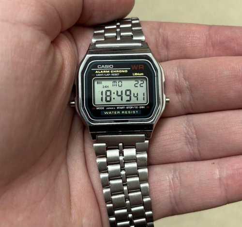 Наручные часы Casio электронные