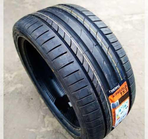 Tracmax X-Privilo TX3 235/50 R17 100