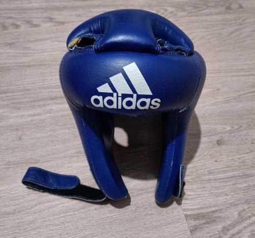 Боксерский шлем adidas