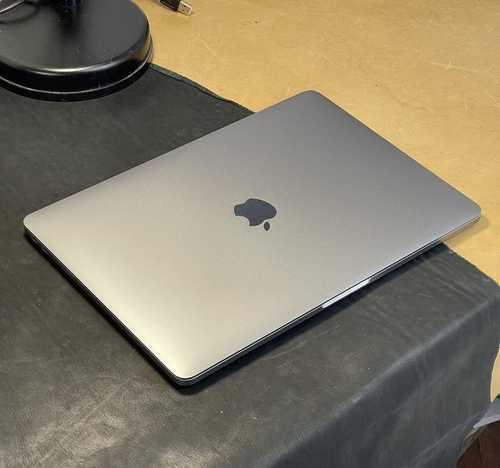 Apple MacBook Pro 13 2016