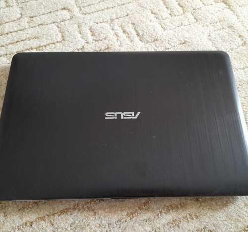 Ноутбук asus D540N